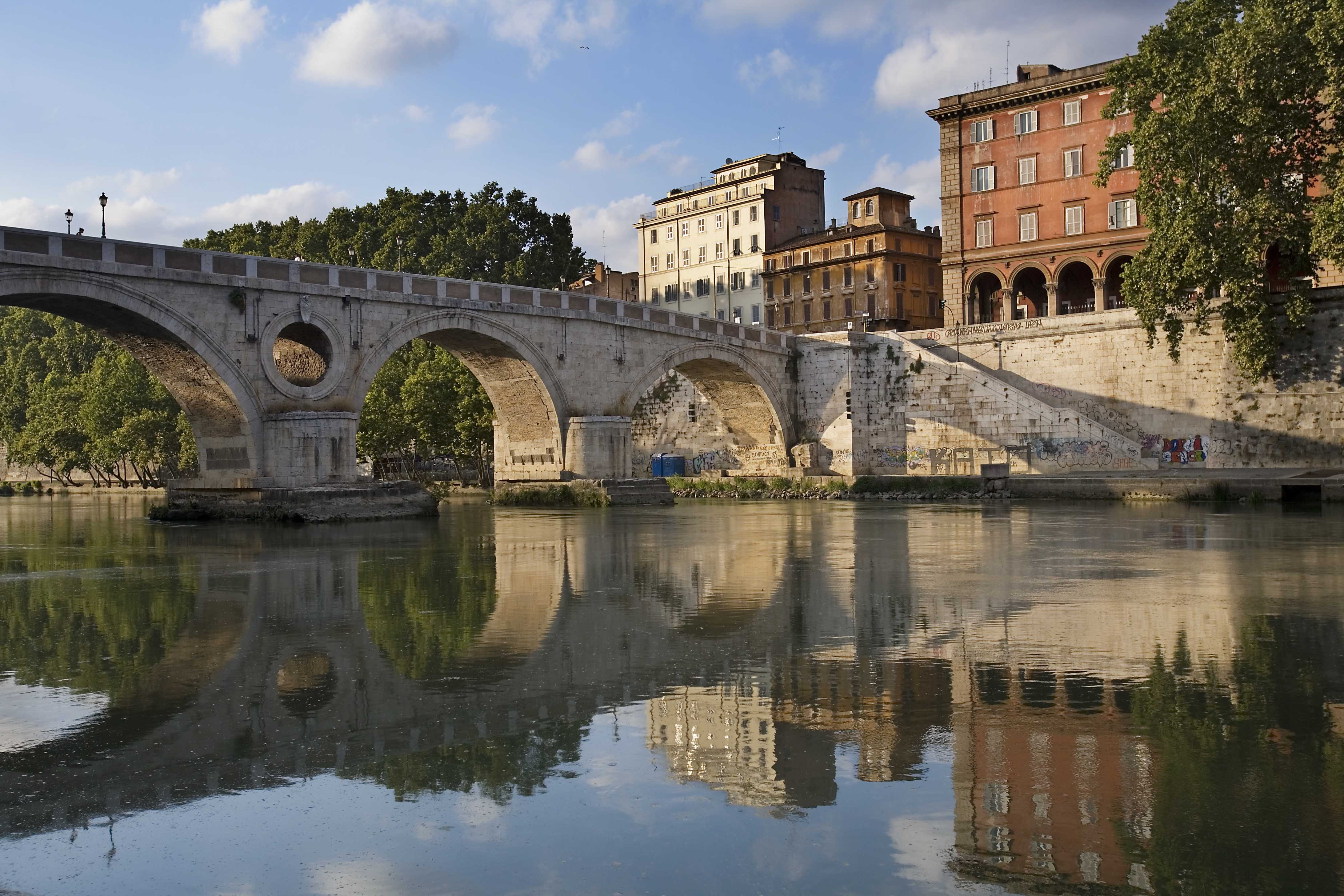 Le Ponte Sisto, près de notre hôtel à Rome | 9 Hotel Cesari