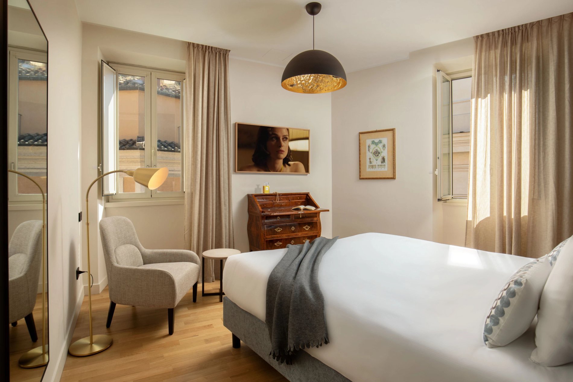Superior rooms, great for romantic weekend getaways | 9 Hotel Cesari Rome